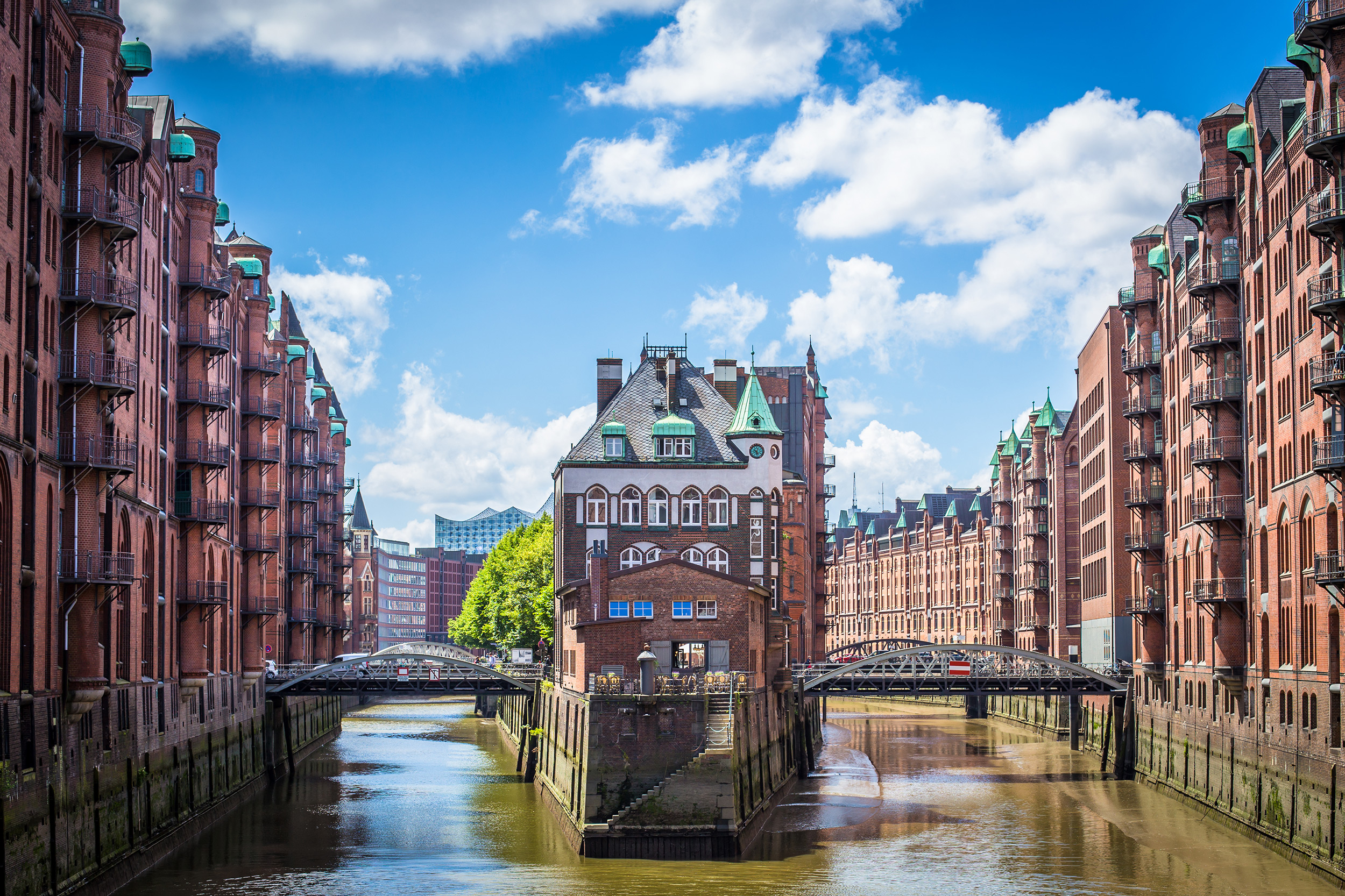Die Top 13 Sehenswürdigkeiten in Hamburg - Urlaubstracker.at Die Top 13 Sehenswürdigkeiten in Hamburg - Urlaubstracker.at