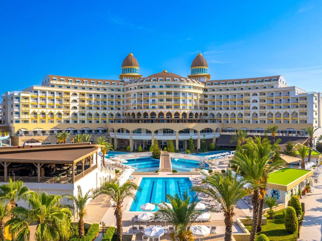 Luxus in Side: 8 Tage AI im 5* Kirman ab 673€